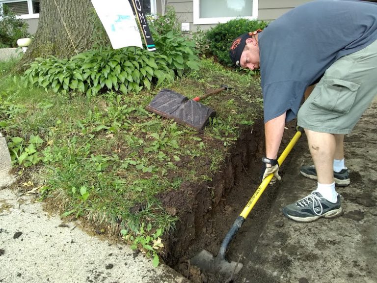 How to Build a Retaining Wall the Right Way