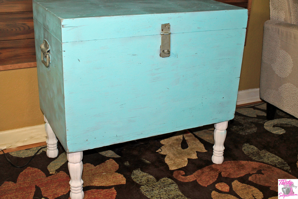 Vintage Storage Chest to Table DIY