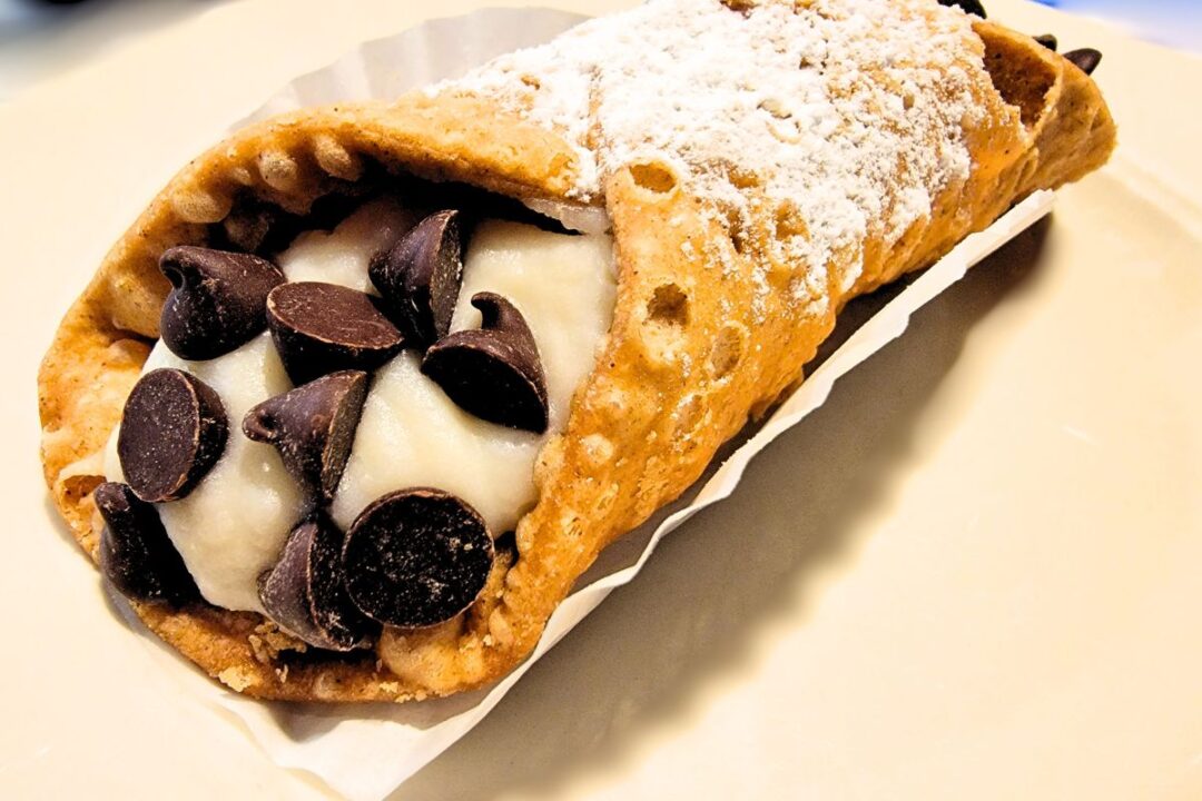 Homemade Cannoli Shells & Filling Recipe