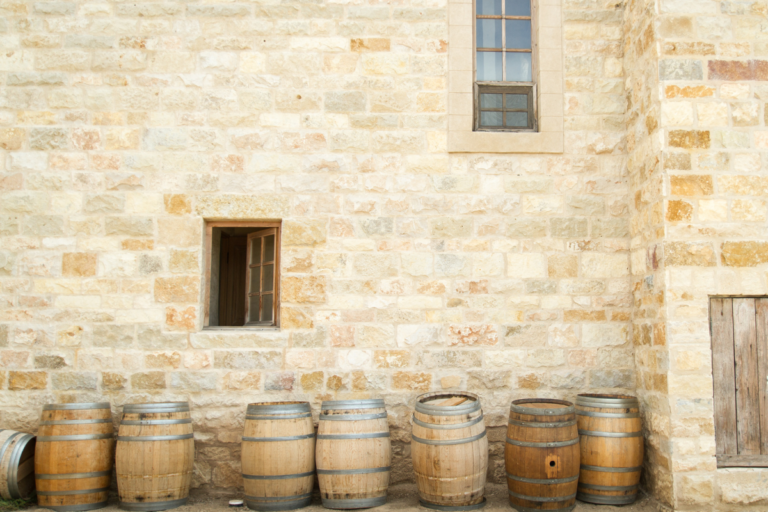 20 Best Iowa Wineries & Vineyards to Visit + Winery Map